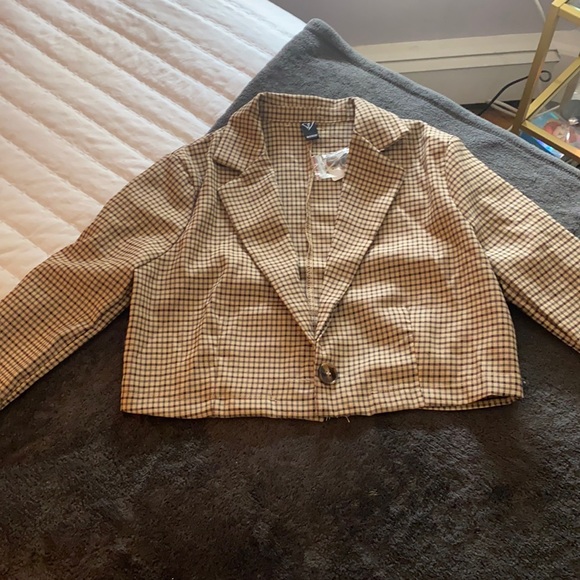 Windsor | Jackets & Coats | New With Tags Windsor Cropped Blazer | Poshmark